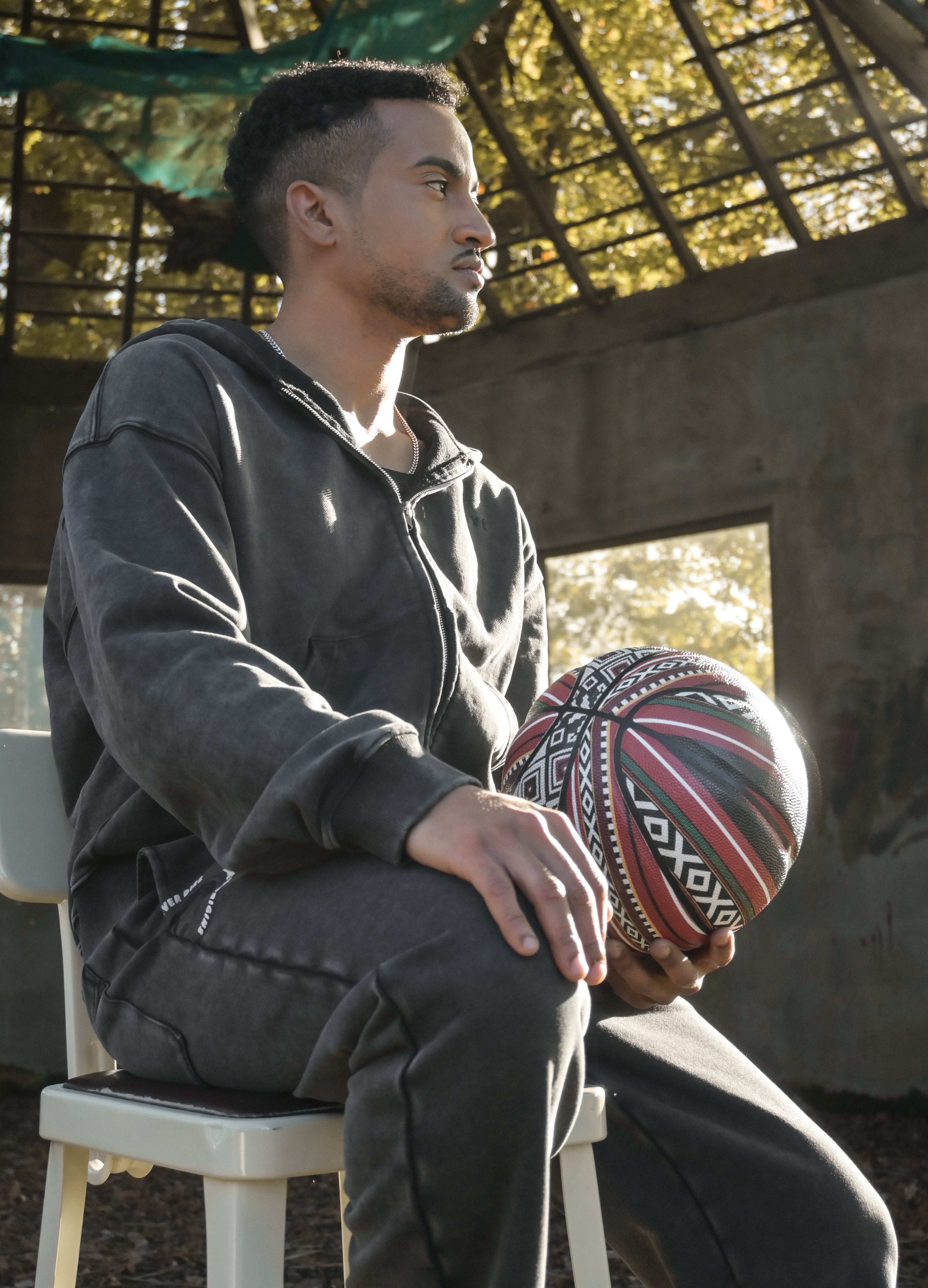 Hoodies – munye.com